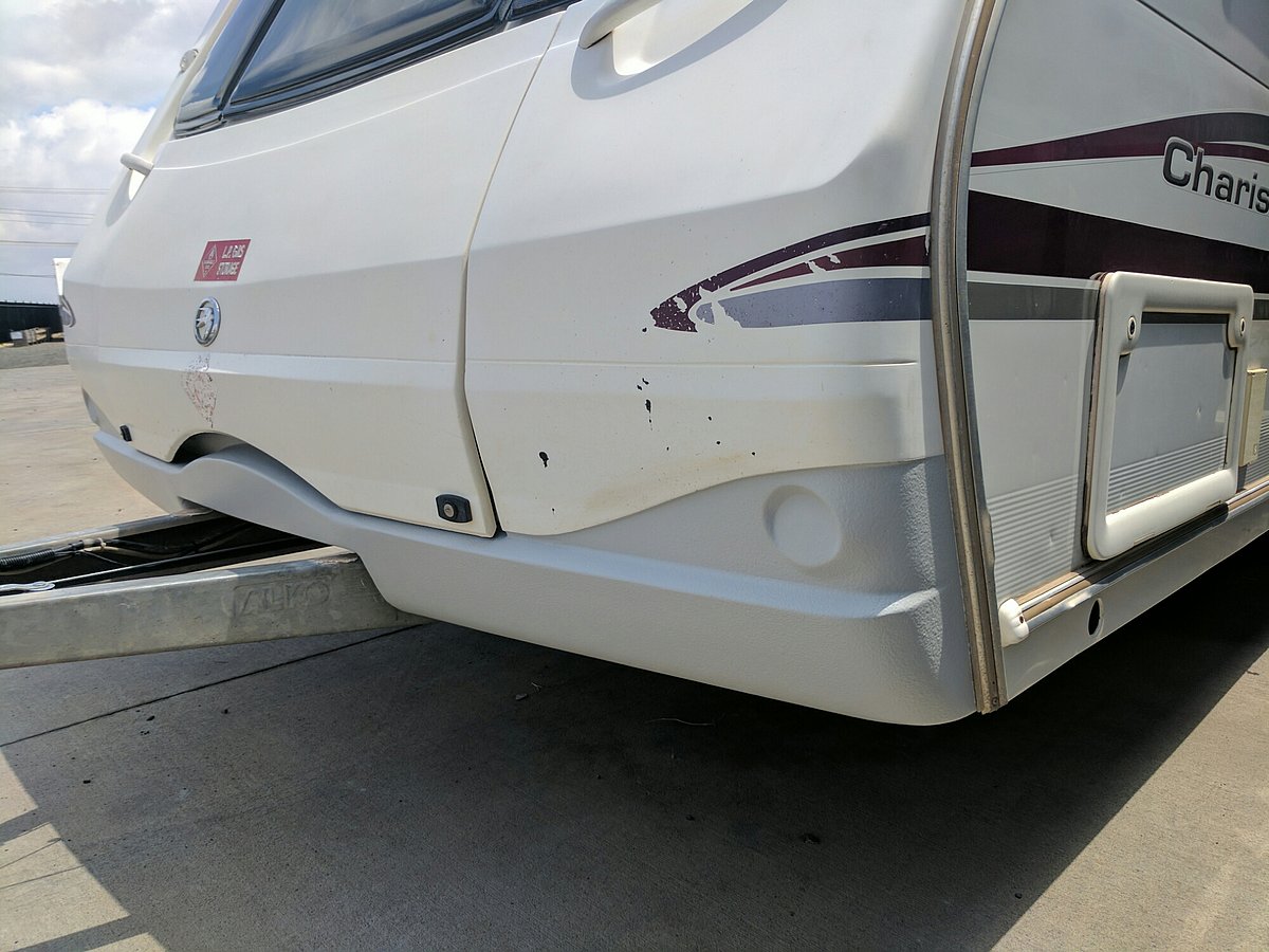 Caravan fibreglass repairs